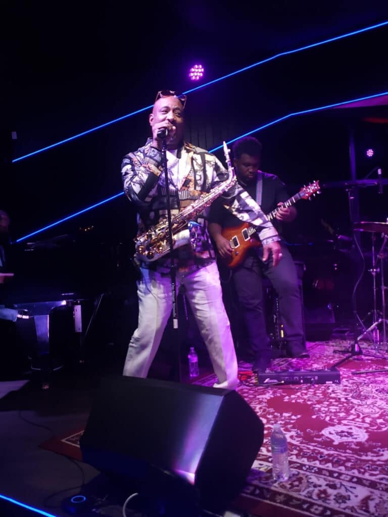 Why Investing In Entertainment For Your Corporate Party Is Worth It ...